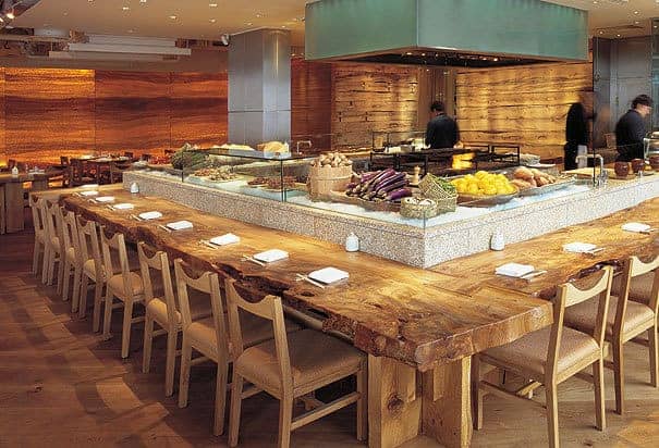Roka - Stylish Japanese Restaurants With Good Access!!