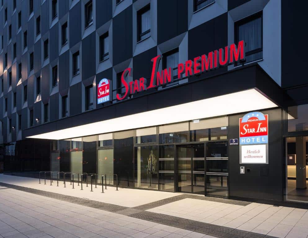 Star Inn Premium, Vienna | Blue Badge Style